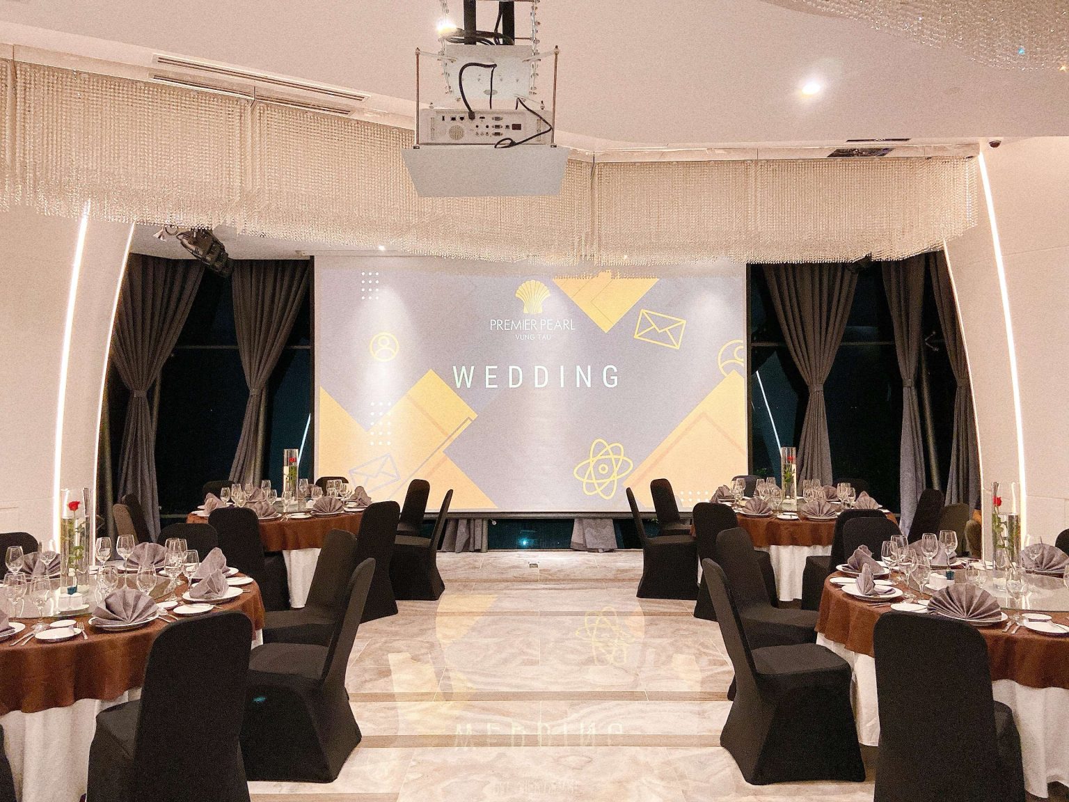 DỊCH VỤ MIỄN PHÍ - Khách sạn Premier Pearl Vũng Tàu - Beyond a Dream!